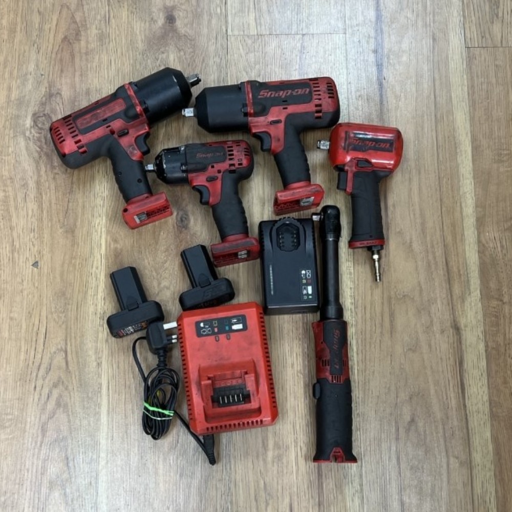 Pre-owned SNAP-ON KIT BUNDLE SET DRILLS - BATTERIES IMPACT RATCHET ...